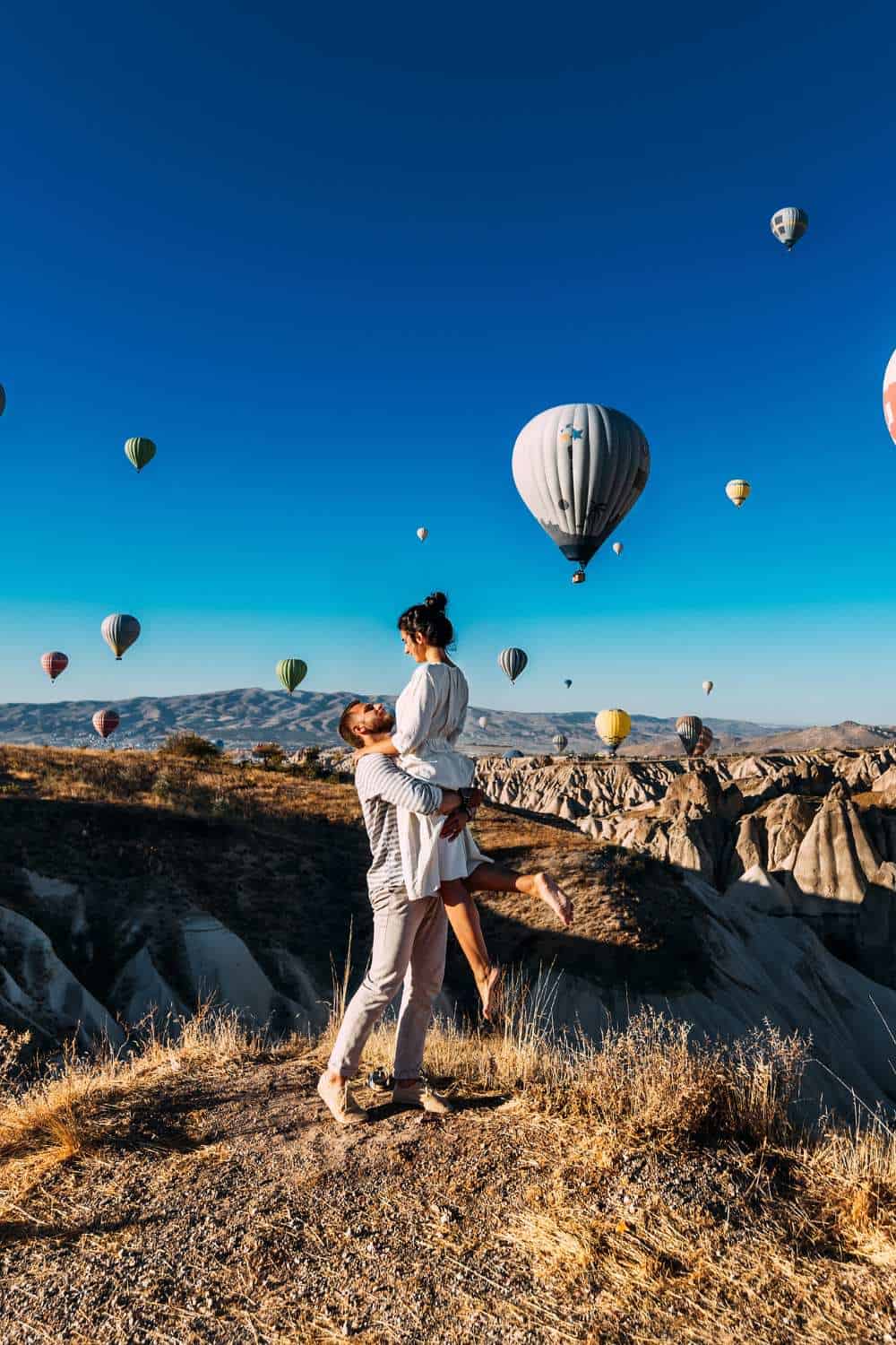 50+ Couples Vision Board Ideas & 'How To' Guide For a Dream Life