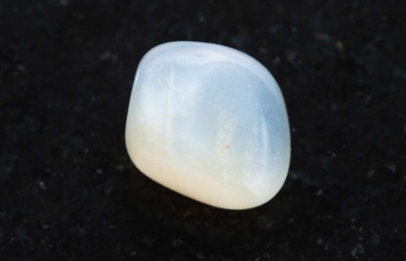 Top 10 Crystals for September: Birthstones & Unique Gems