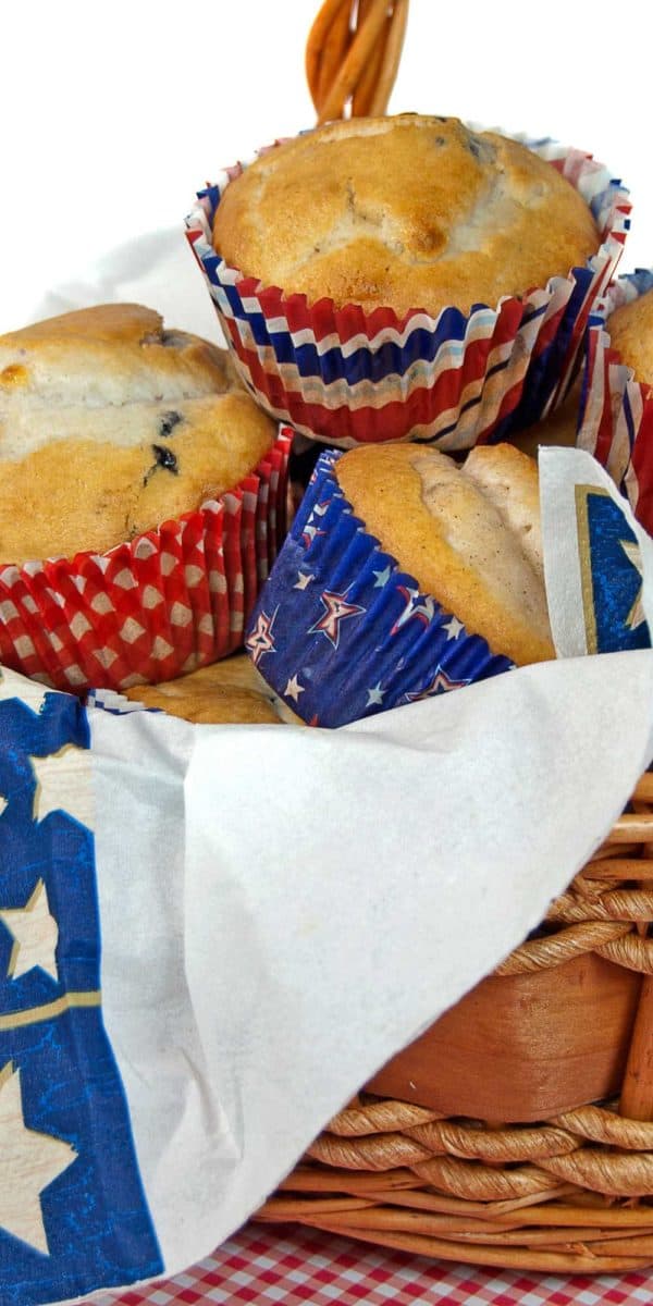 25 Easy 4th of July Appetizer Ideas for Happy Hosting 🎉